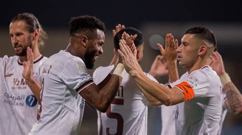 القنوات الناقلة لمباراة الشباب والطائي في دوري روشن السعودي 2022 2023
