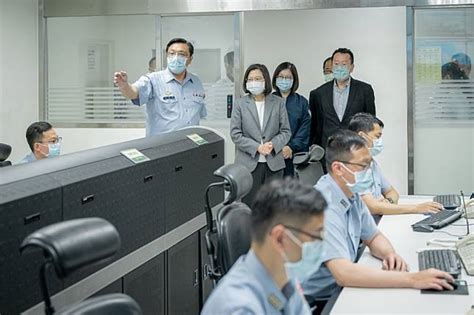 中國軍演海巡即時掌握安全情勢 蔡英文：加強提升軟硬體設備 上報 Line Today