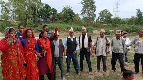 New Nepali Deuda Rukha Janya Hanga Bhachnya Tesi Ta Ma Khojdo