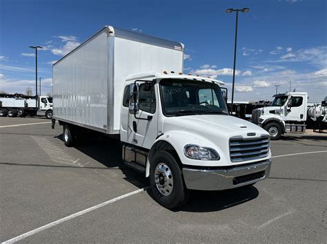 2025 26ft Box Truck