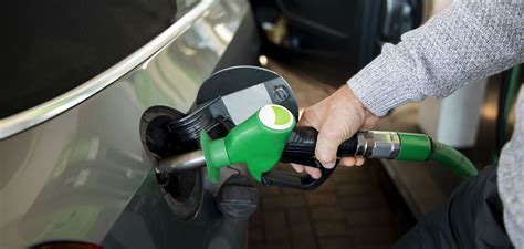 В Україні подорожчав бензин ціни на АЗС ціни на бензин сьогодні Oboz Ua