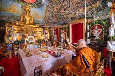 🙏🏻เหรียญหลวงพ่อรวย🙏🏻 หลวงพ่อรวยวัดตะโก วัตถุมงคล