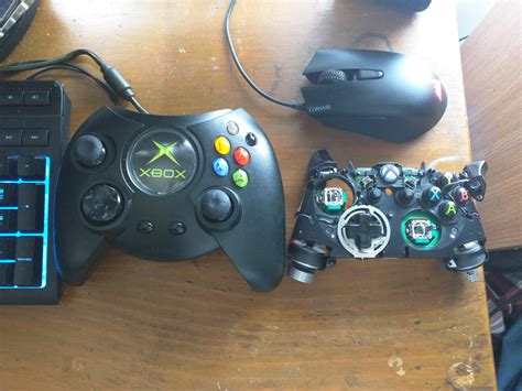 My Xbox One Controller Trigger Snapped Off After 3 Years Of Use