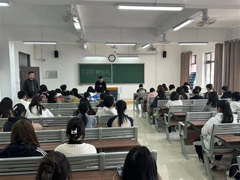 经济管理与建筑工程学院开展“学雷锋、树先锋”系列活动之绿化环保校园主题活动 淮北理工学院官网（原淮北师范大学信息学院）