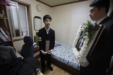 A Korean City With 250 Holes In Its Heart The New York Times