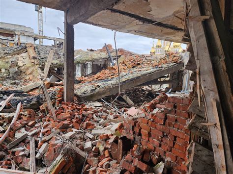 Як виглядає корпус Каразінського університету після російського удару