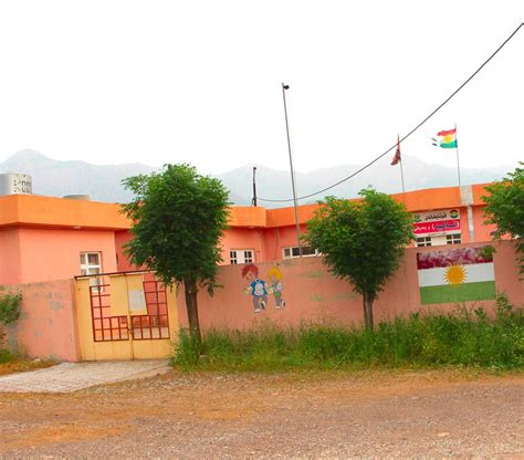 چەند وێنەیەک لە گوندی Zana Photography زانا فۆتۆگرافی Facebook