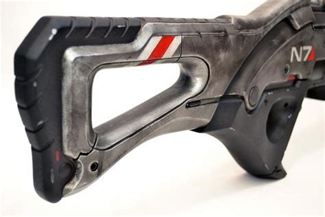 N7 Assault Rifle Replica From Mass Effect 3 Gadgetsin