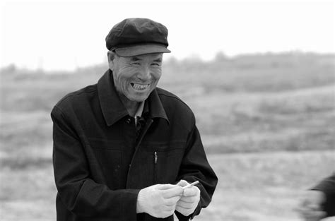 农村老人神态抓拍 第2页 中关村在线摄影论坛