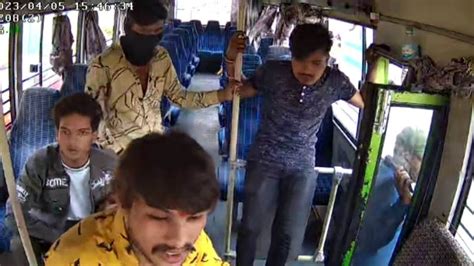 Indore Crime News इंदौर में बदमाशों ने दिनदहाड़े यात्री बसें हाईजैक की
