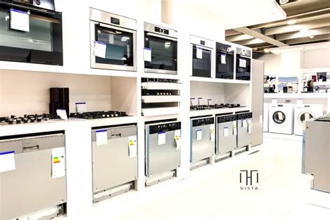 طراحی و اجرای دکوراسیون مغازه لوازم خانگی ویستا آرشیتکت