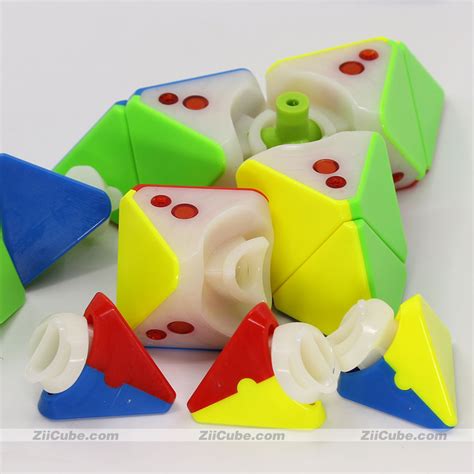 Qiyi Xman Cube Magnetic Pyraminx Bell V2 M []