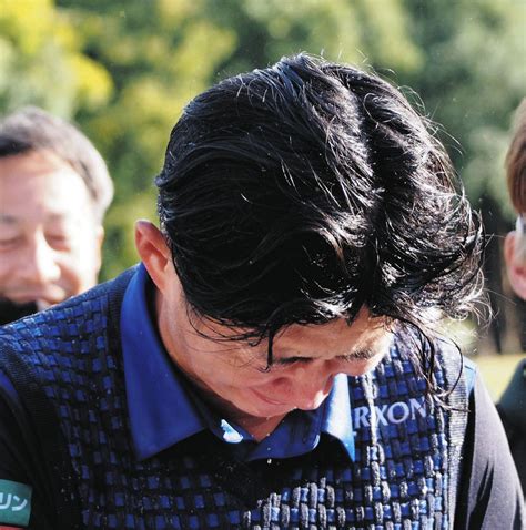 「ゴルフのことを考えたくないくらい落ち込んだ」どん底からはい上がり星野陸也、涙の復活v：中日スポーツ・東京中日スポーツ