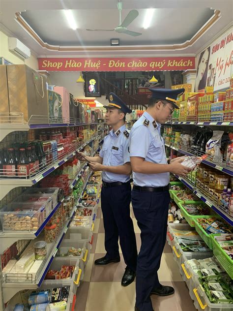 Đội QLTT số tăng cường công tác tuyên truyền kiểm tra giám sát thị trường đối với mặt hàng
