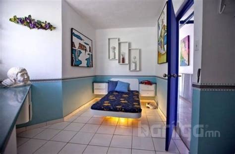 Нисдэг таваг шиг байшин