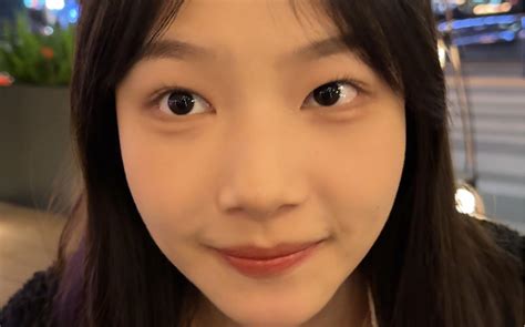 没有的东西我总不能硬编吧🌝川渝女生 双形态女友 烦烦小邓 烦烦小邓 哔哩哔哩视频