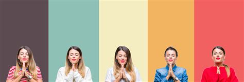 화려한 빈티지에 아름 다운 젊은 여자의 콜라주 배경 함께 자신감 웃 고 용 서를 요구 하는 손으로 기도 고립 구도에 대한 스톡 사진 및 기타 이미지 Istock