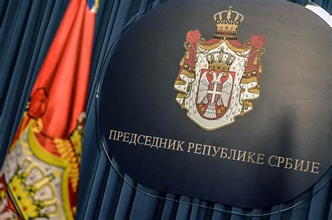 Treba li predsednik da podnese ostavku na mesto šefa stranke i zašto