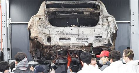 불난 벤츠 전기차 배터리 中 파라시스 제품 맞다벤츠 전기차 배터리 정보 공개