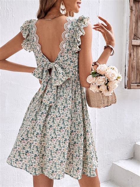 Shein Frenchy Ditsy Floral Print Contrast Lace Tie Backless Ruffle Trim