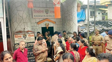 Thane Members Of Eknath Shinde Uddhav Thackeray Factions Face Off