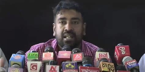 සංචාරක ඇමැතිලා හොයාගන්නත් නෑ සුද්දො වැඩියෙන්ම එන වාද්දුව කළුතර සංචාරක