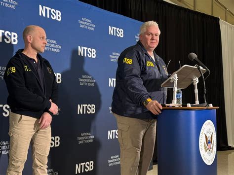 Ntsb Gives Update On Investigation Into Deadly Plane Helicopter