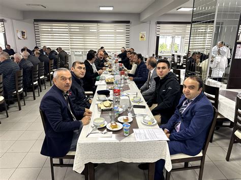 ÇAYELİ BELEDİYESİ MUHTARLARLA YEMEKTE BİR ARAYA GELİNDİ