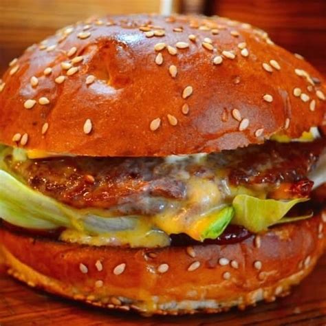 Лидия Поно Sushiwow Burger • Threads Say More