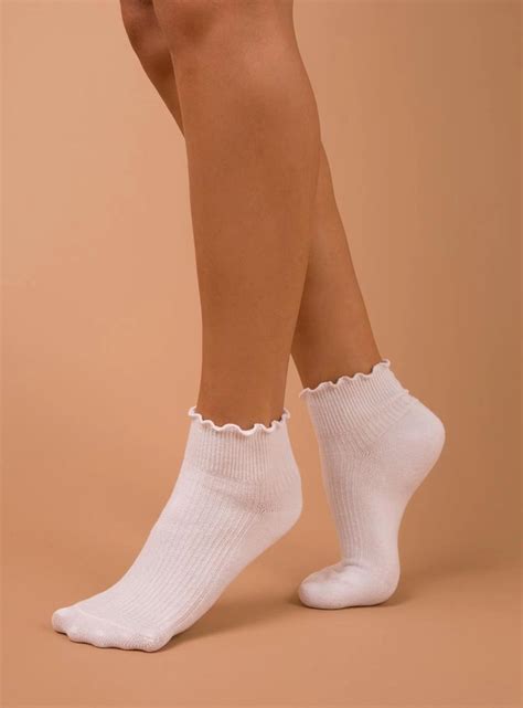 Ribbed Ruffle Socks White Sock Outfits Frilly Socks Fashion Socks