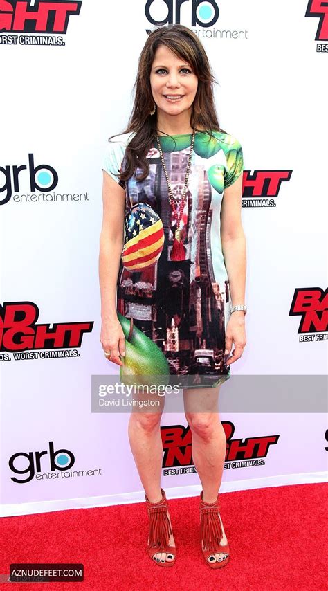 Nellie Sciutto Feet Aznudefeet