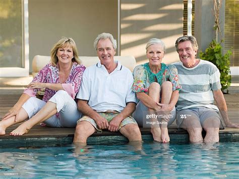 වැඩිහිටි මිතුරු මිතුරියෝ 40 Only