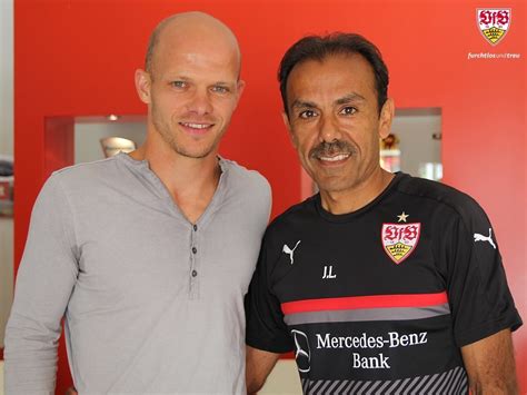 Teil II Radikaler Umbruch News über den VfB Stuttgart Zeitungsverlag Waiblingen
