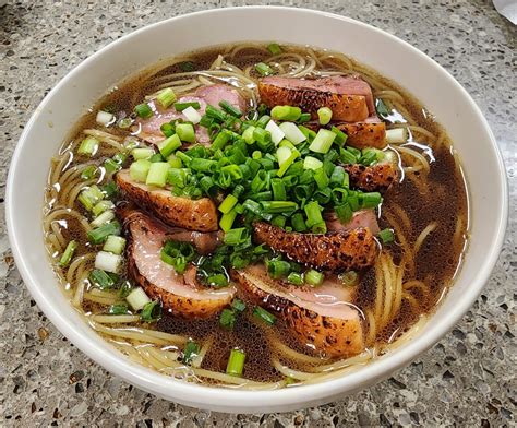 오리국수 훈제오리로 만드는 간장육수 면요리