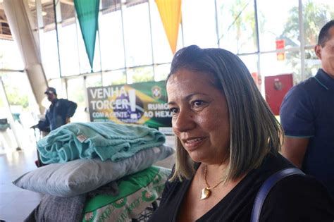 Às vésperas do Natal movimento na rodoviária da Capital ainda é tímido