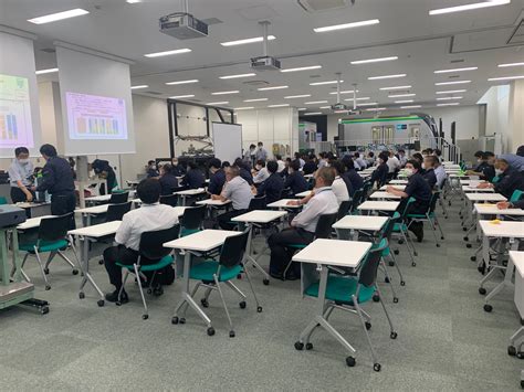 東京メトロ【公式】 On Twitter 東京メトロでは、 不測の緊急事態に備えて 様々な訓練を行っています🦺 写真は、その一つである