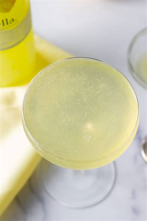 Limoncello Champagne Cocktail Recipe Simple Edible Times
