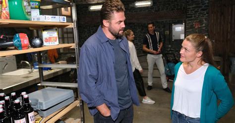 Unter Uns AWZ GZSZ Das Passiert Heute 18 Oktober In Den Soaps GMX