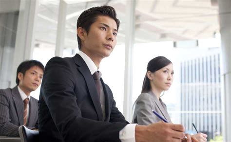お金を稼ぐために、運や偶然は必要ない。必要なのは、勉強と行動。 お金が増える30のお金の使い方 Happy Lifestyle