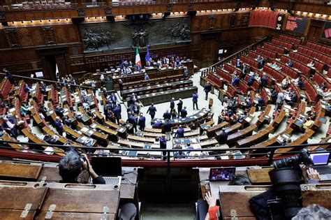 Camera aumenta stipendio capigruppo circa 1 300 euro netti in più LaPresse