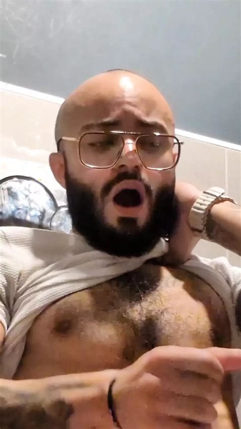 Masturbation At The Gym Can Anyone Help Me Gay Pornstar Porn Feat Liamgaell27 Xhamster