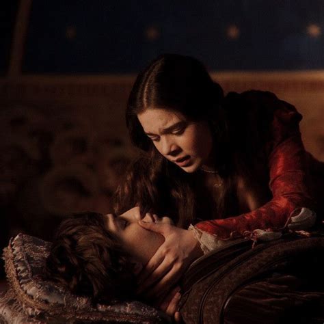 Pin De Juca Em Betűk Romeu E Julieta Romeu E Julieta 2013 Julieta