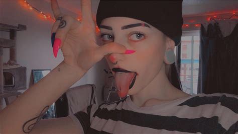 Real Clown Girl Shit Ocf Scrolller