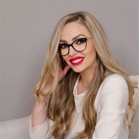 Jelena Gerbec Lyrics Songs And Albums Genius