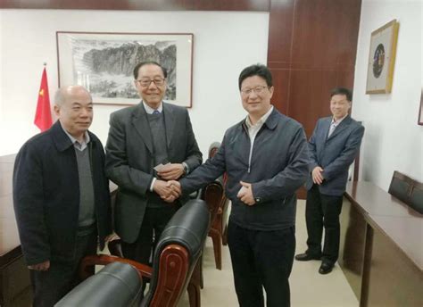 山東省臺辦主任孟慶斌在濟南會見臺灣裕隆集團客人 指傳媒
