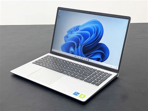 Dell Inspiron 3511 Core I5 1135G7 8GB 512GB MX350 FHD EDG VN