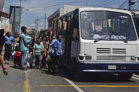 Usuarios del Transporte Público en Venezuela están en desacuerdo con aumento arbitrario del pasaje