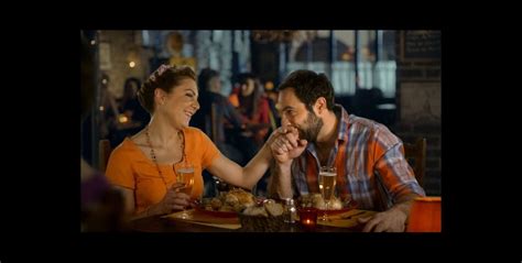 Scènes de Ménages saison 6 les couples au restaurant Purebreak