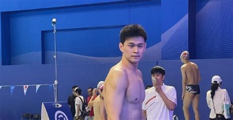 孙杨复出首战小组第一腾讯新闻