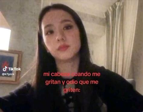 créditos a su creador en Sentimiento vacío Humor femenino Frases del cuerpo
